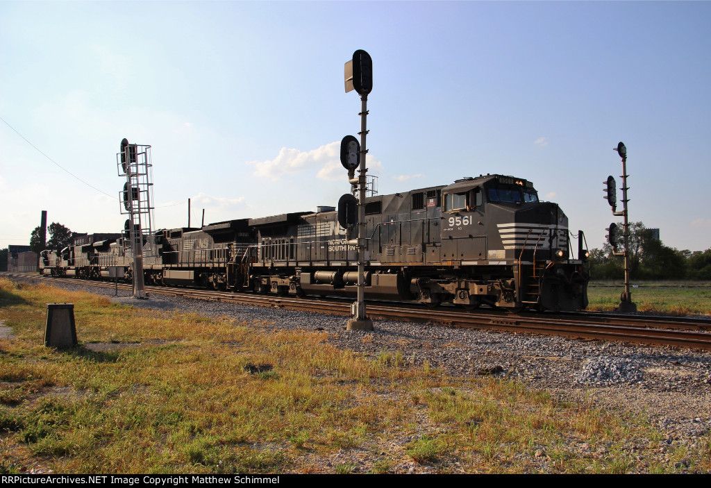 Power Move Splitting The Signals